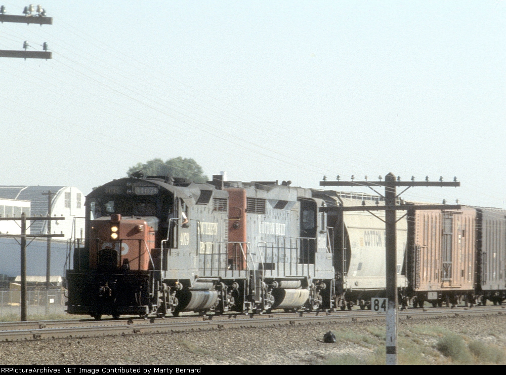 SP GP20 4079 and GP30 5003